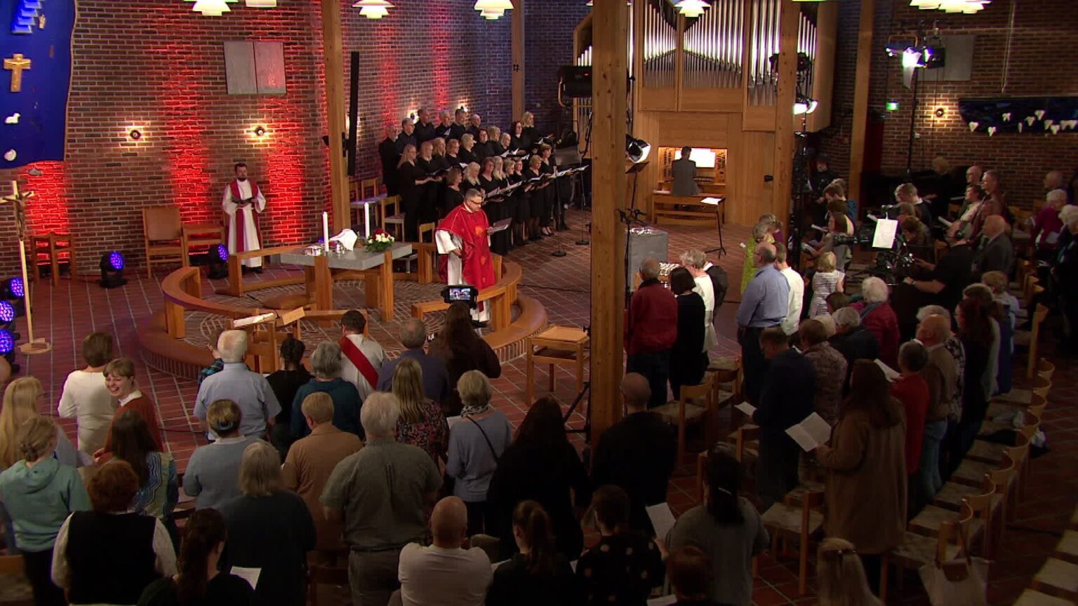 Pinsegudstjeneste på NRK - Lura kirke